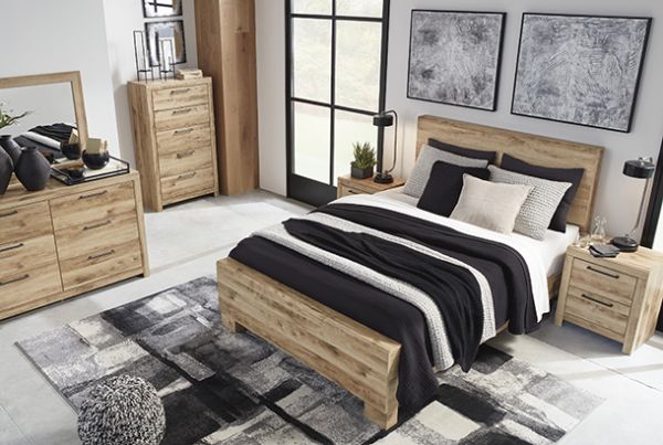 Hyanna - Tan King Bed